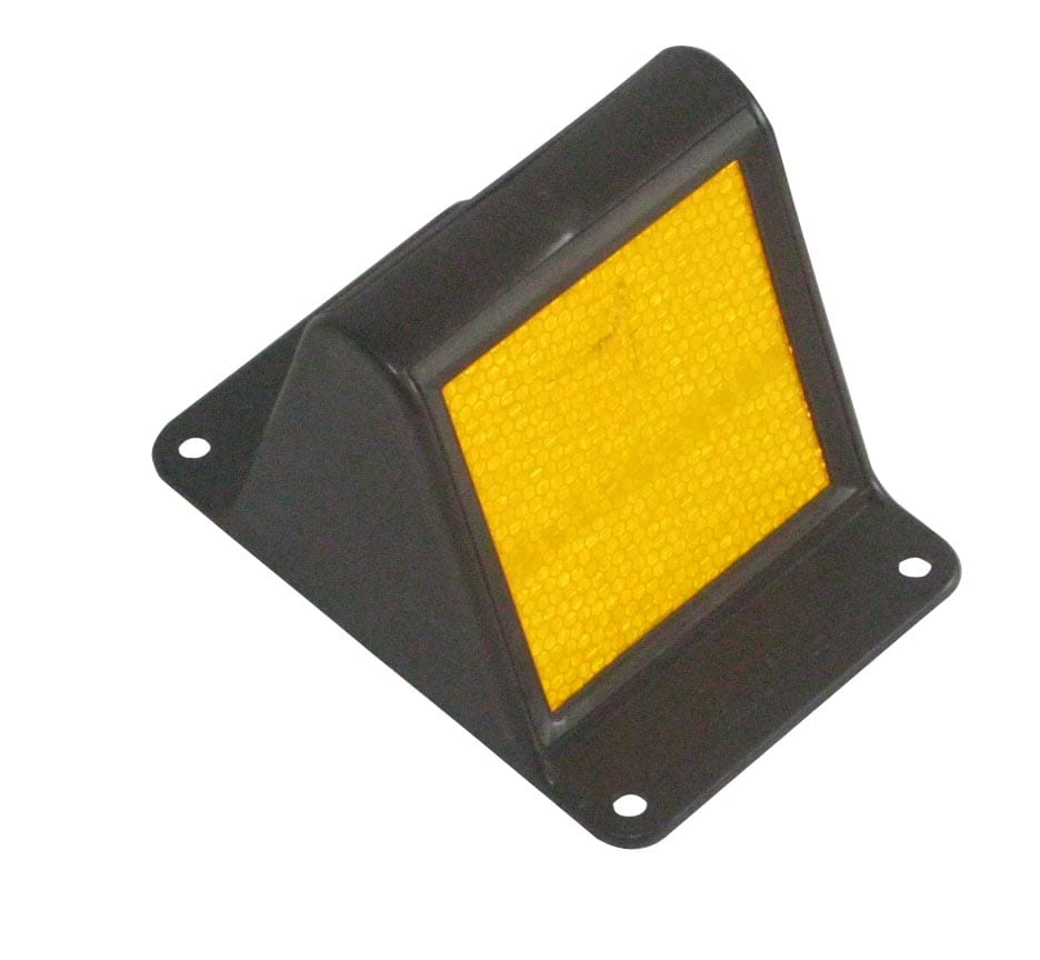 Alcolite Median Marker Solutions for Effective Roadway Management